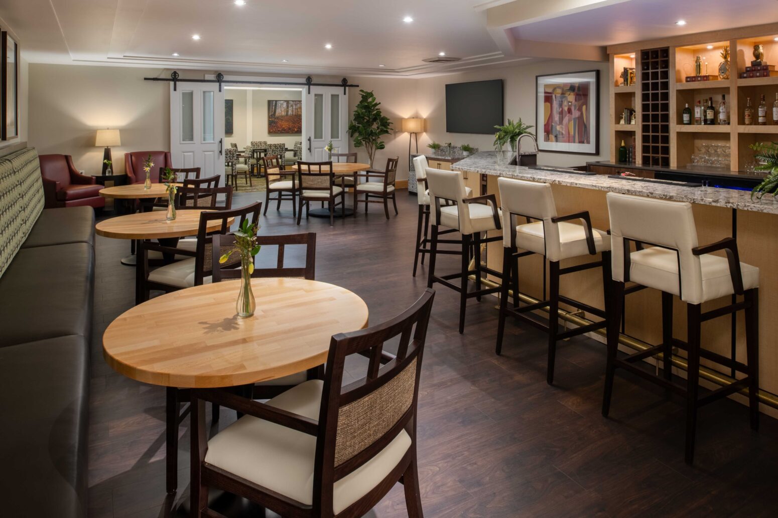 Resident Stores | SpringRidge at Charbonneau